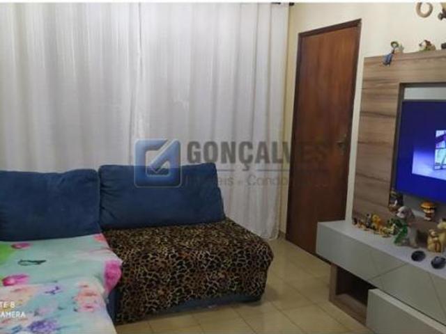 Casa à Venda em Jardim Hollywood, São Bernardo do Campo – 190 m², 4 Quartos, Frente