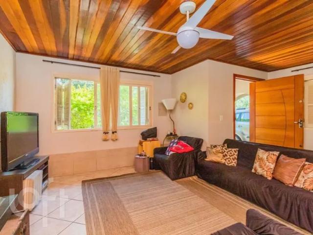 Casa à venda em Jardim Itu Sabará com 253 m², 5 quartos, 1 suíte, 3 vagas