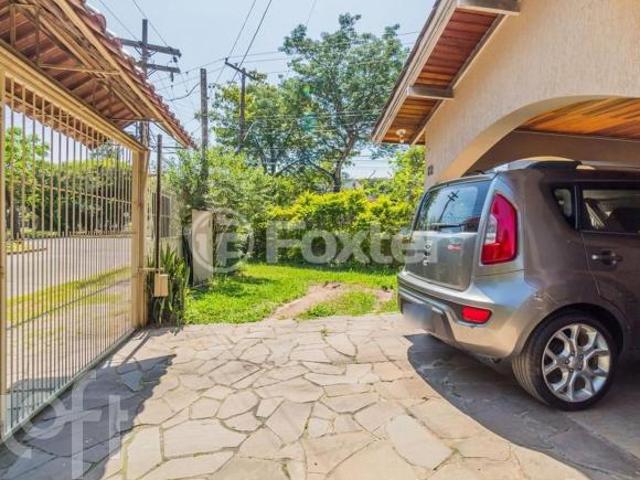 Casa à venda em Jardim Itu Sabará com 253 m², 5 quartos, 1 suíte, 3 vagas