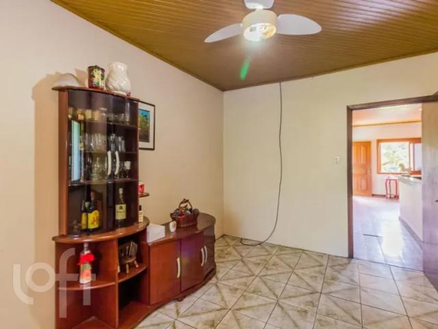Casa à venda em Jardim Itu Sabará com 262 m², 3 quartos, 1 suíte, 2 vagas