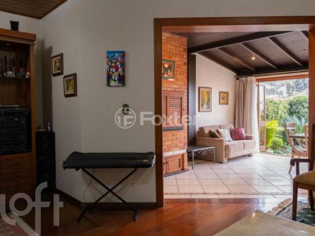 Casa à venda em Jardim Itu Sabará com 220 m², 3 quartos, 1 suíte, 2 vagas