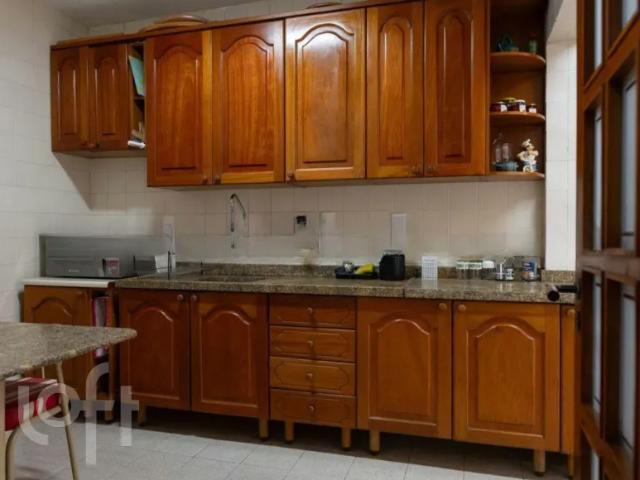 Casa à venda em Jardim Itu Sabará com 220 m², 3 quartos, 1 suíte, 2 vagas