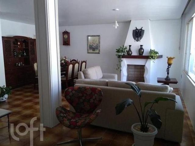 Casa à venda em Jardim Itu Sabará com 230 m², 4 quartos, 2 suítes, 2 vagas