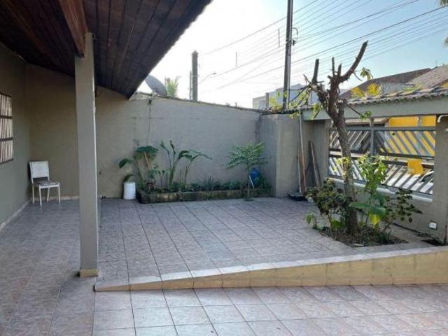 Casa à Venda em Jardim Imperador, Peruíbe SP