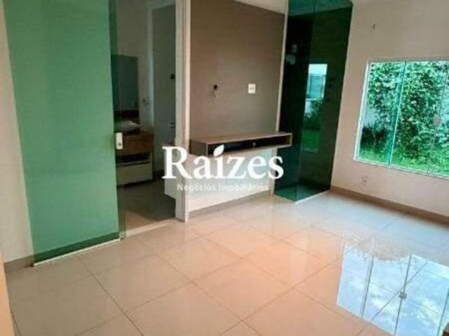 Casa à venda em Jardim Inconfidência, Uberlândia – 3 suítes, 5 vagas, acabamento em porcelanato