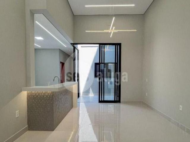Casa à Venda em Jardim Ipiranga 3 Dormitórios, R$870 mil