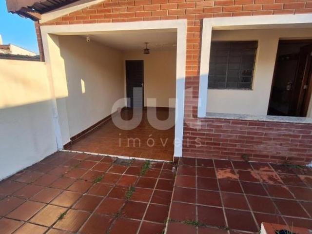 casa à venda em Jardim Leonor