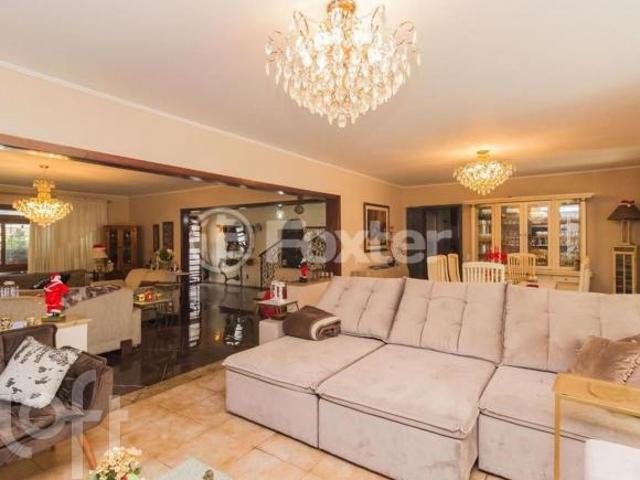 Casa à venda em Jardim Lindóia com 375 m², 3 quartos, 2 suítes, 4 vagas