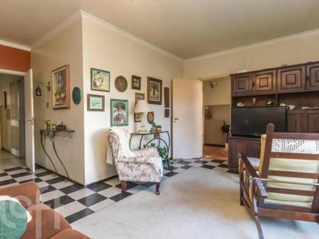 Casa à venda em Jardim Lindóia com 411 m², 6 quartos, 6 vagas