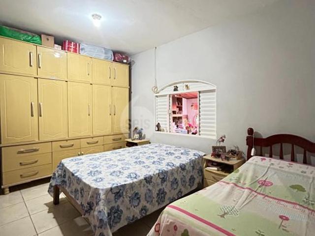 Casa à Venda em Jardim Picerno I, Sumaré: 1 Dorm, 60m², R$360mil