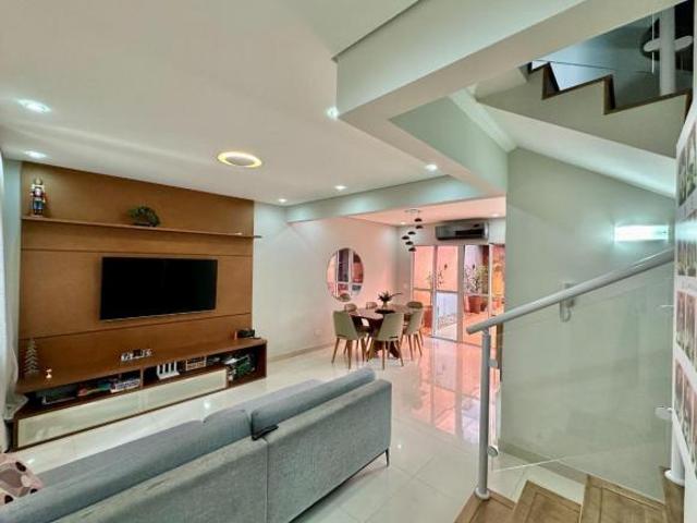 Casa à venda em Jardim Pioneiro