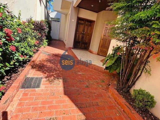 Casa à Venda em Jardim Primavera, Santa Bárbara d&apos Oeste | 4 Dormitórios, 2 Su.