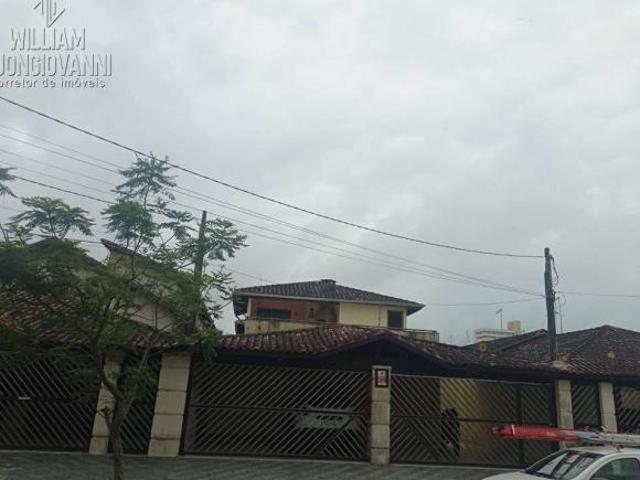 Casa à Venda em Jardim Real, Praia Grande SP