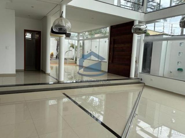 casa à venda em Jardim Regente