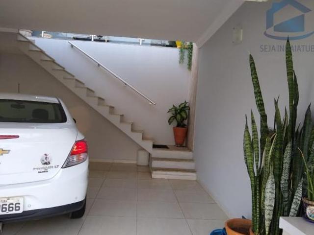 casa à venda em Jardim Regente