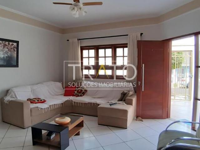 casa à venda em Jardim Regina