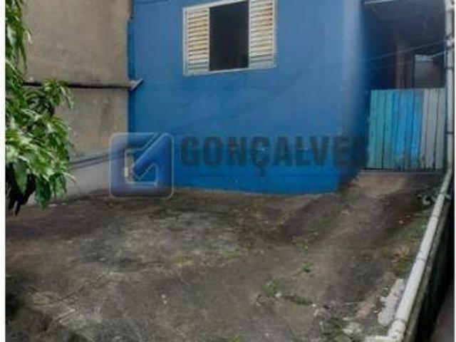 Casa à venda em Jardim Santa Cristina, Santo André – 2 quartos, 3 vagas e churrasqueira