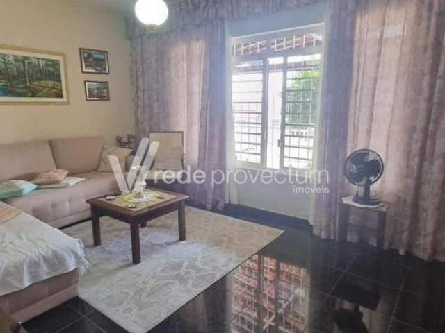 casa à venda em Jardim Santana