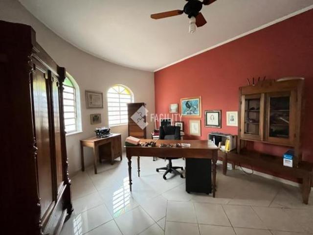 casa à venda em Jardim Santana
