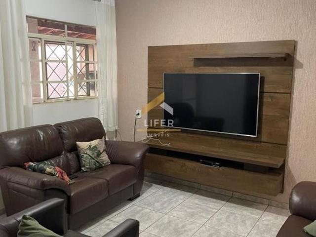 casa à venda em Jardim Santana