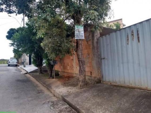 Casa à venda em Juatuba