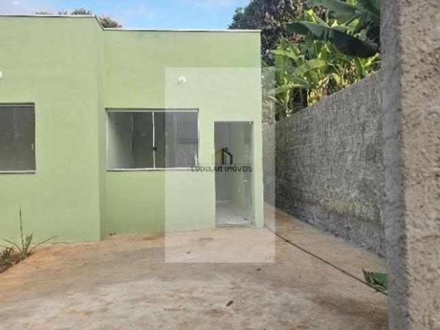 Casa à venda em Juatuba MG, Vila Maria Regina: 2 quartos, sala, banheiro,360 m°!