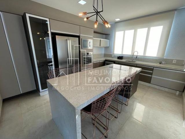Casa à Venda em Jundiaí, 4 suítes, 505m Reserva da Serra R 4.050.000