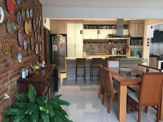 Casa à venda em Jundiaí