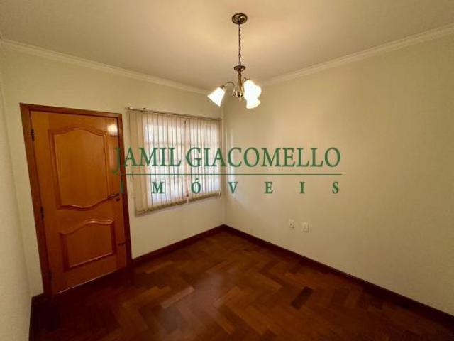 CASA À VENDA EM JUNDIAÍ ANHANGABAÚ 2 VAGAS COBERTAS
