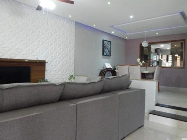 Casa à venda em Jundiaí – Jardim do Lago | 3 dormitórios | Piscina | Espaço gourmet | 8 vagas