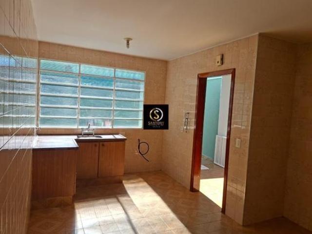 Casa à venda em Jundiaí SP: 3 quartos, 1 suíte, 2 salas, 2 banheiros, 2 vagas de garagem Vila Vian