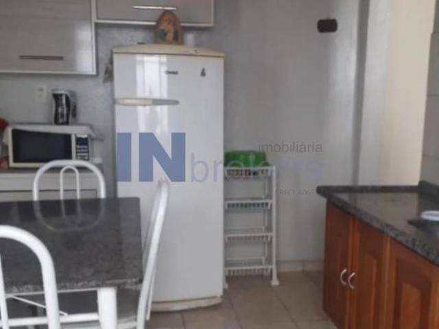 Casa à venda em Jundiaí SP, no Jardim Pacaembu: 4 quartos, 2 salas, 3 banheiros, 1 vaga de garagem