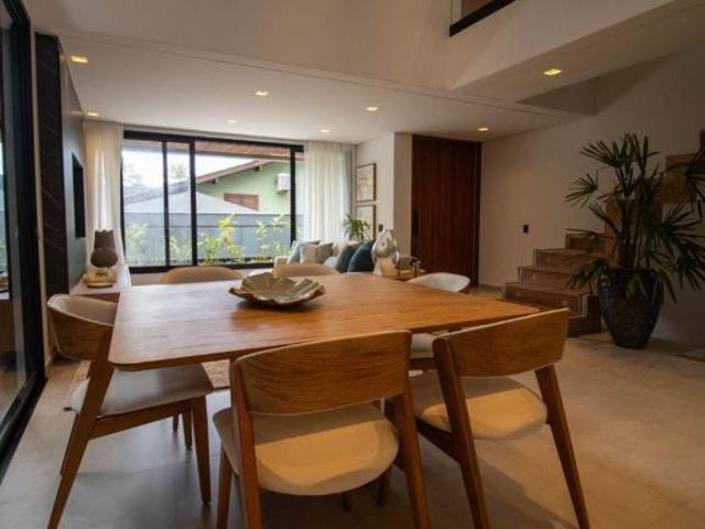 Casa à Venda em Juquehy a 200 Metros da Praia 520 m² de área Privativa
