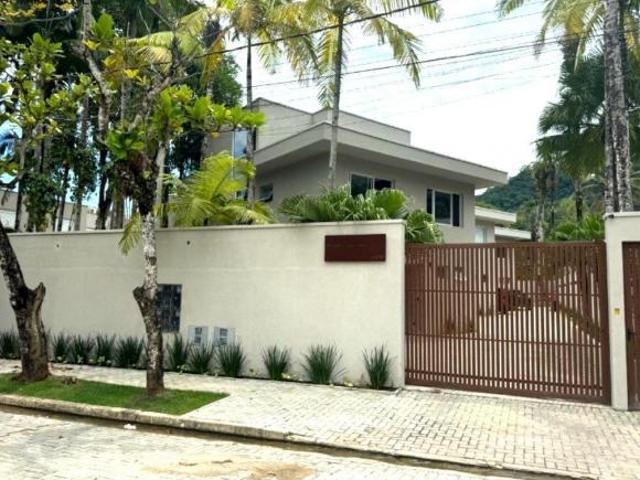Casa a venda em Juquehy Litoral Norte de São Paulo