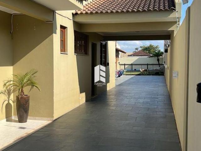 Casa à venda em Juscelino Kubitschek