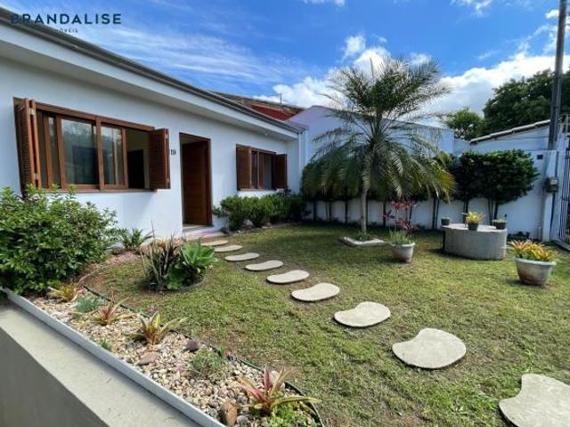 Casa à venda em Olímpica