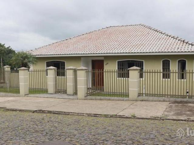 CASA À VENDA EM ÓRFÃS
