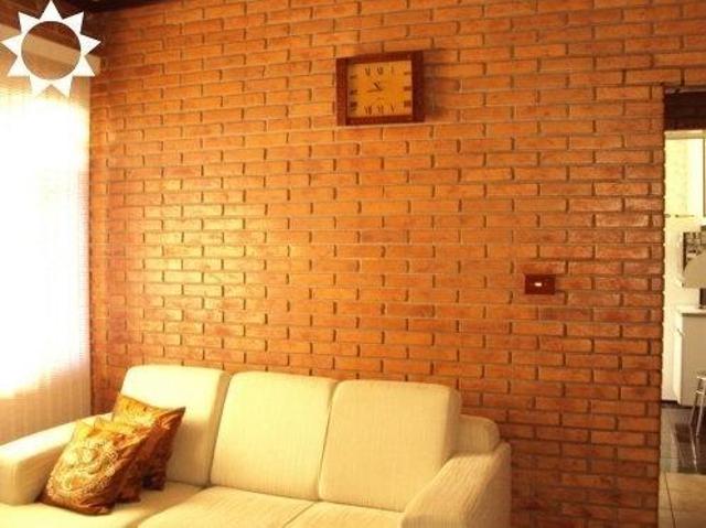 Casa à venda em Osasco SP, Bussocaba: 2 quartos, 1 sala, 1 banheiro, 2 vagas de garagem, 192m² de ár
