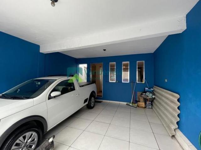 Casa à venda em Osasco SP, Jardim Roberto: 3 quartos, 1 sala, 2 banheiros, 2 vagas de garagem, 182m²