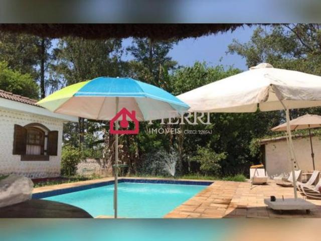 Casa a venda em Osasco, 2000 mts de terreno, piscina, arvores frutíferas