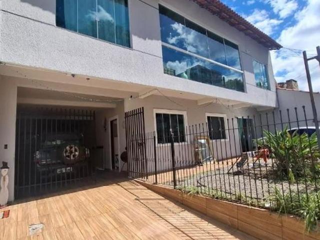 Casa a venda em ótima localização, 09 quartos, no Boa Vista em Curitiba PR