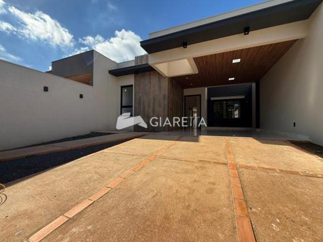 Casa à venda em ótima localização no JARDIM GISELA, TOLEDO PR