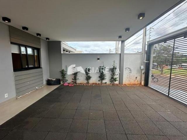 Casa à venda em ótima localização no JARDIM PANCERA, TOLEDO PR