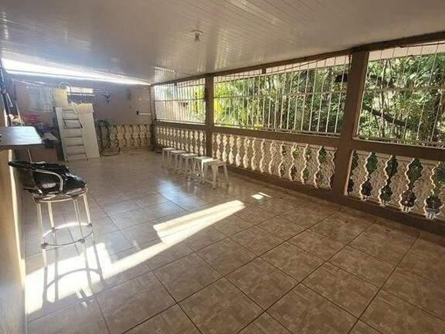 Casa à venda em lote de 1.000 m² na Vila Queiróz