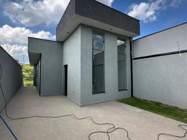 CASA À VENDA EM LOTEAMENTO DE ATIBAIA – CONFORTO E LAZER!