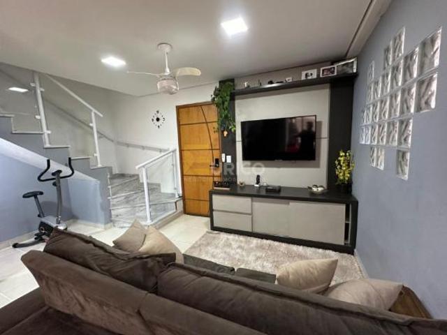 Casa à venda em Louveira/SP