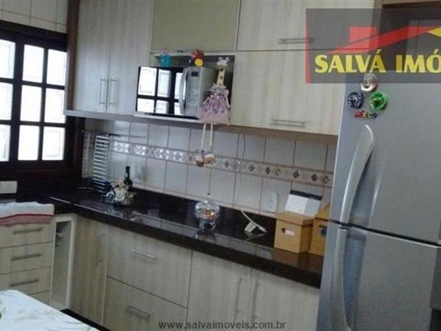 Casa à venda em Loanda