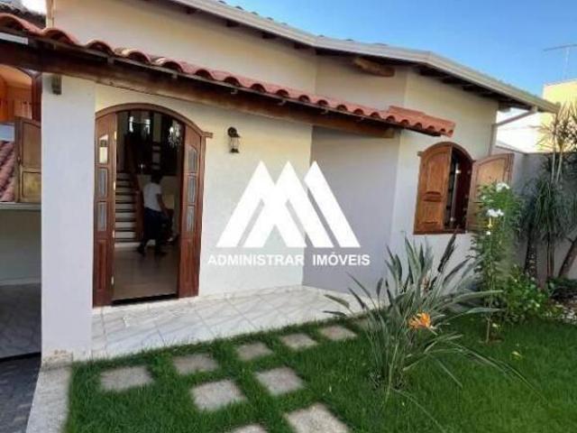 Casa á venda em localização nobre de alto padrão em Igarapé MG!