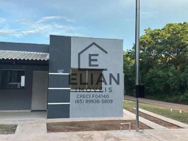 Casa à venda em localização privilegiada em na cidade de com 02 quartos e 2 vagas de garagem!
