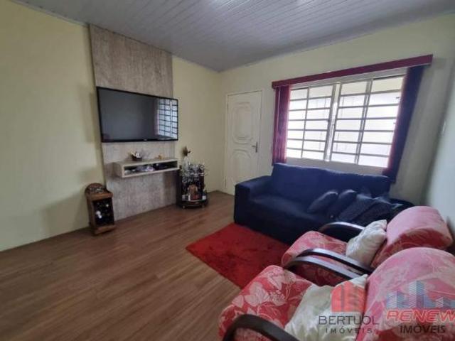 Casa a venda em localização privilegiada Porteira fechada